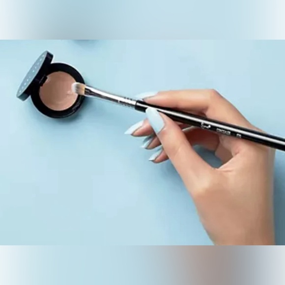 Sigma Beauty | Makeup | Bnwt Sigma Beauty Original F7 Black Bunny ...